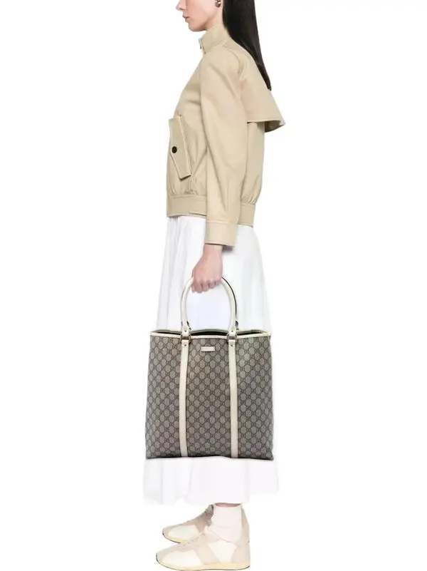 Gucci 2016-2026 Gg Supreme Joy Vertical Tote Bag - Neutrals