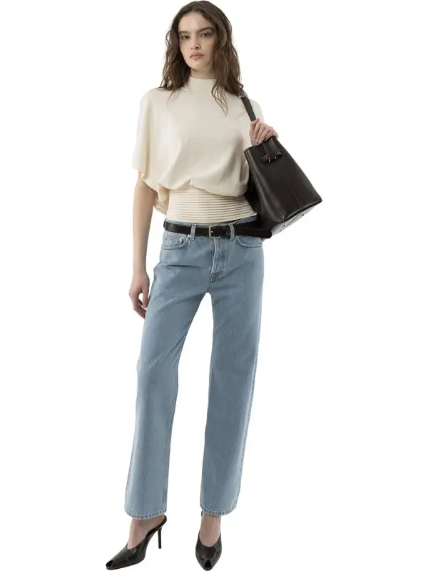 Arakii Regular Light Wash Jeans - Light Blue Wash