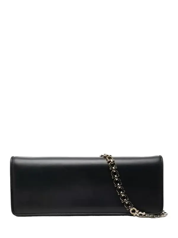 FERRAGAMO 2010-2026 Smooth Calfskin Clutch With Chain Shoulder Bag - Black