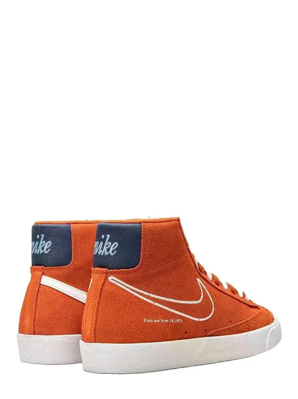 Nike Blazer Mid '77 First Use/ Sneakers - Orange