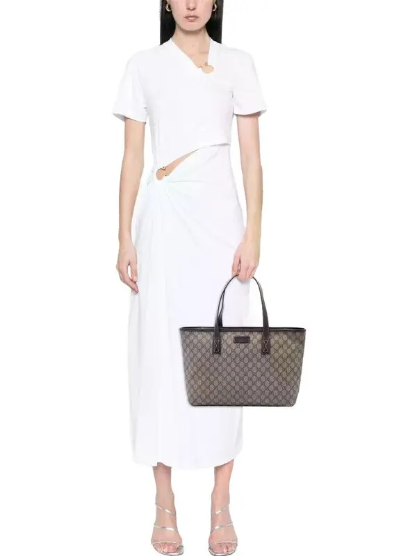 Gucci 2016-2026 Medium Gg Supreme Tote Bag - Neutrals