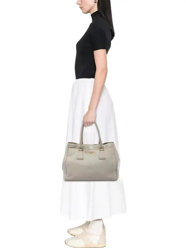 Prada 2010-2026 Vitello Daino Open Convertible Tote Satchel - Grey