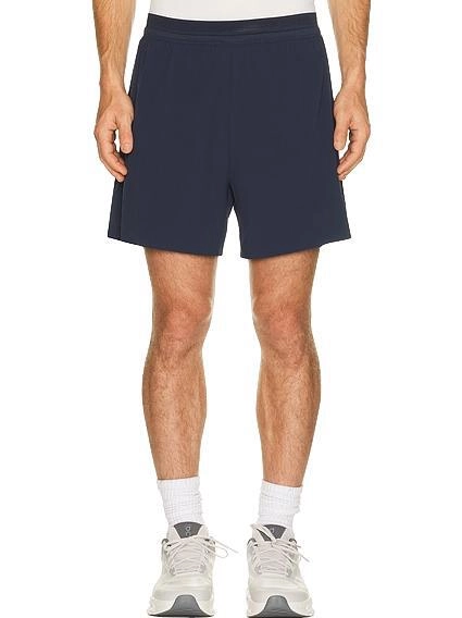 On 5 Performance Shorts - Midnight