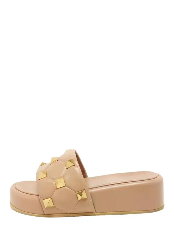 Valentino Garavani Roman Stud Sandals - Neutrals