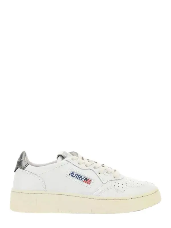 AUTRY Medalist Low Sneakers In And Silver Leather - White