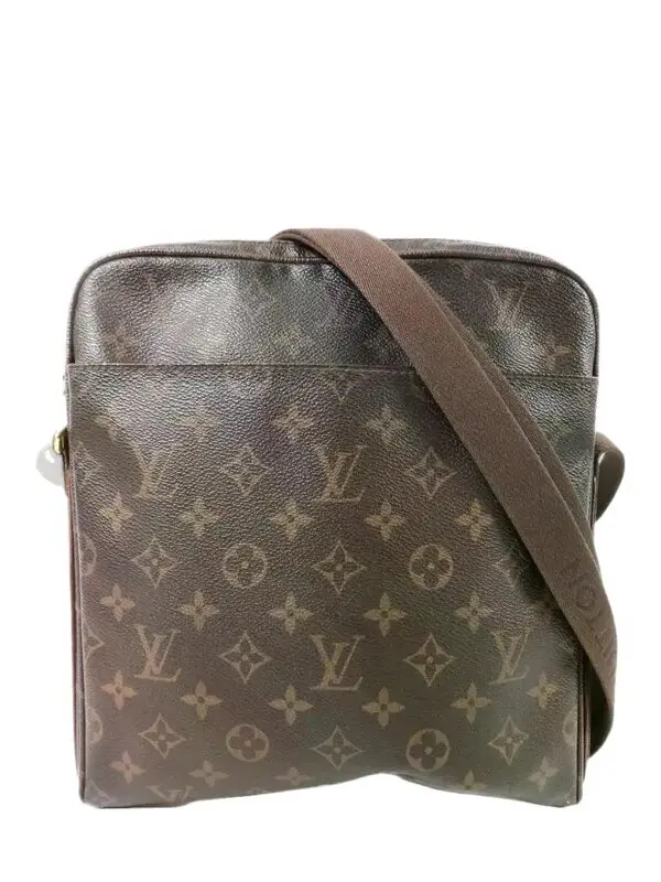 LOUIS VUITTON Trotteur Beaubourg Monogram Shoulder Bag - Brown