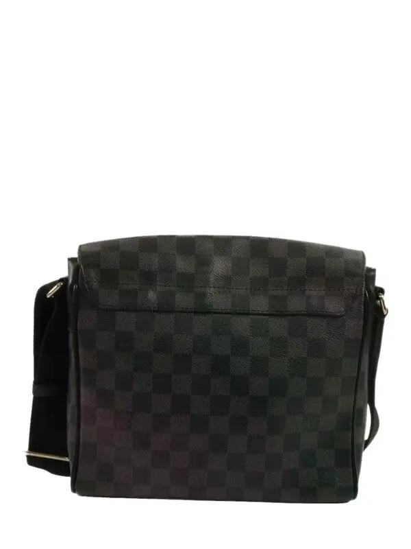 LOUIS VUITTON Pm District Damier Graphite Shoulder Bag - Black