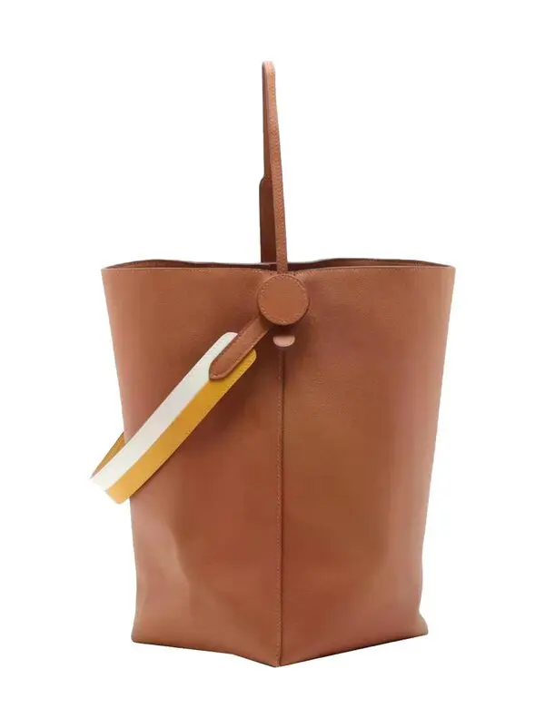 Hermès 2019 Clemence Licol 19 Satchel - Brown