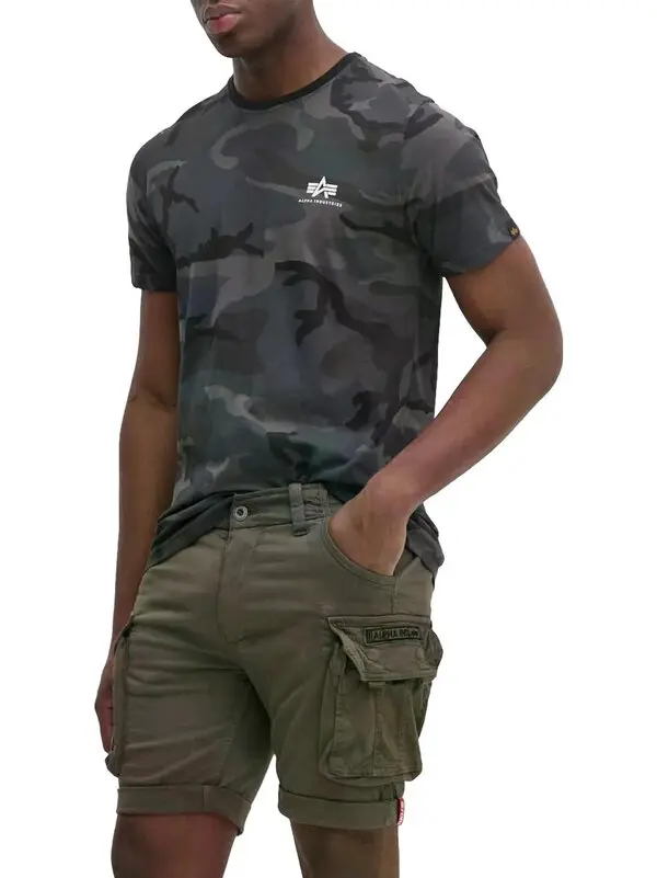 Alpha Industries Cargo Shorts With Turn-up Hem - Green