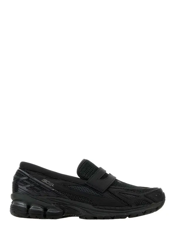 NEW BALANCE Athletic Trainers - Black