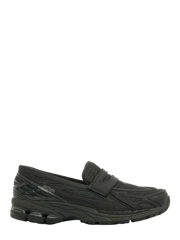 NEW BALANCE Athletic Trainers - Black