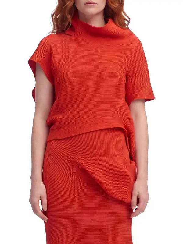 Issey Miyake Asymmetrical Short-sleeved Jersey Turtleneck - Red