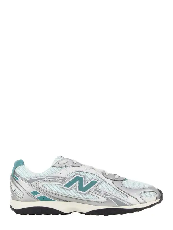 NEW BALANCE Athletic Trainers - Silver
