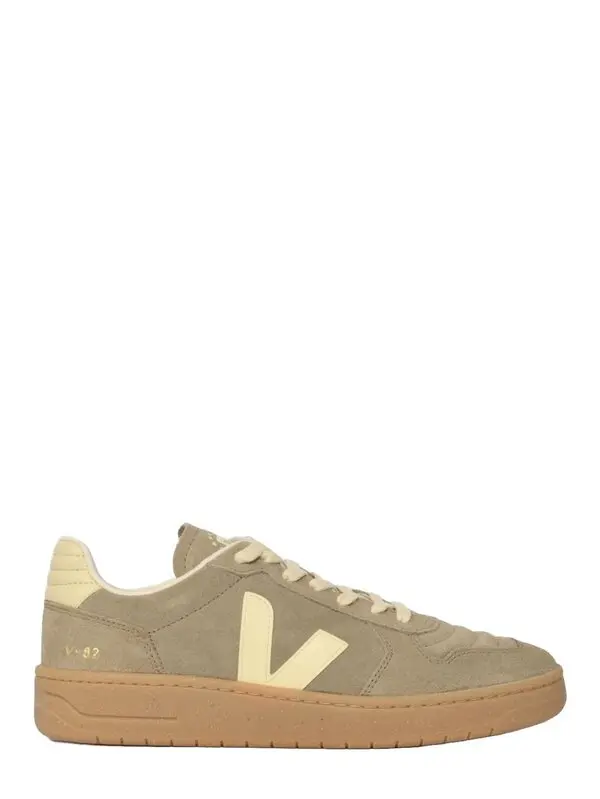 VEJA Trainers Colour - Grey