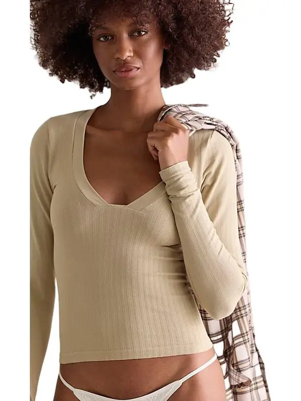 INTIMATELY Ribbed Plunge Long Sleeve Top - Soft Oliver