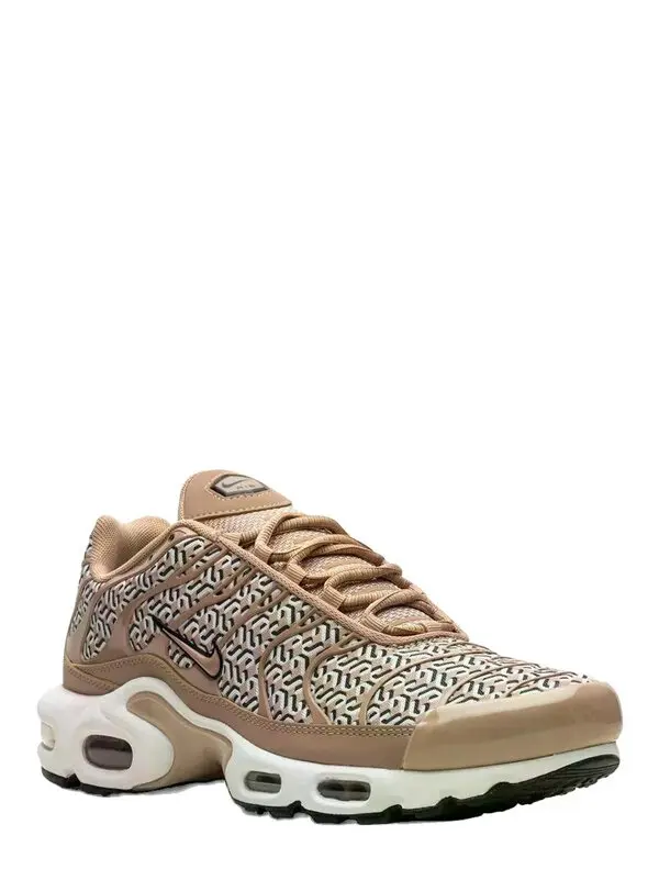 Nike Max Plus United In Victory Sneakers - Neutrals
