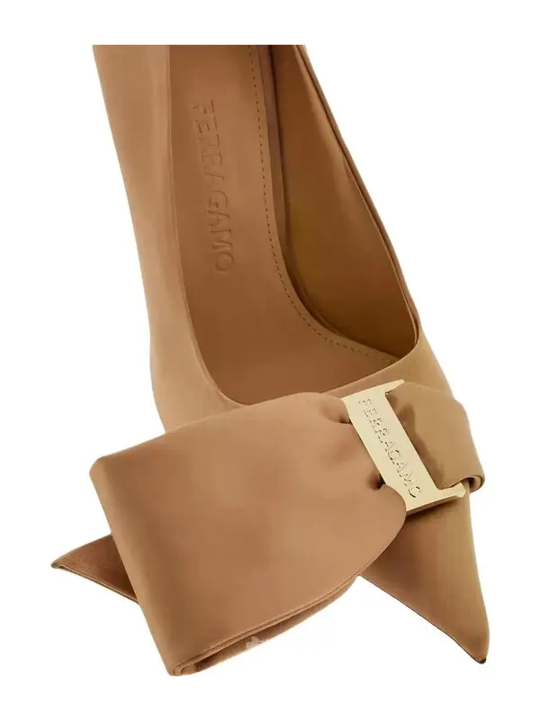 FERRAGAMO Bow Detail Pointed Toe Stiletto Pumps - Neutrals