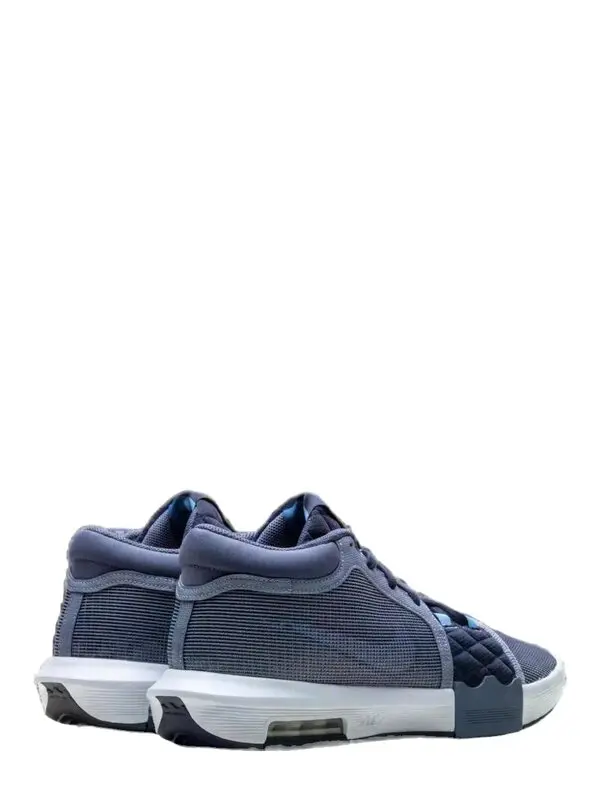 Nike Lebron Witness 8 Sneakers - Blue