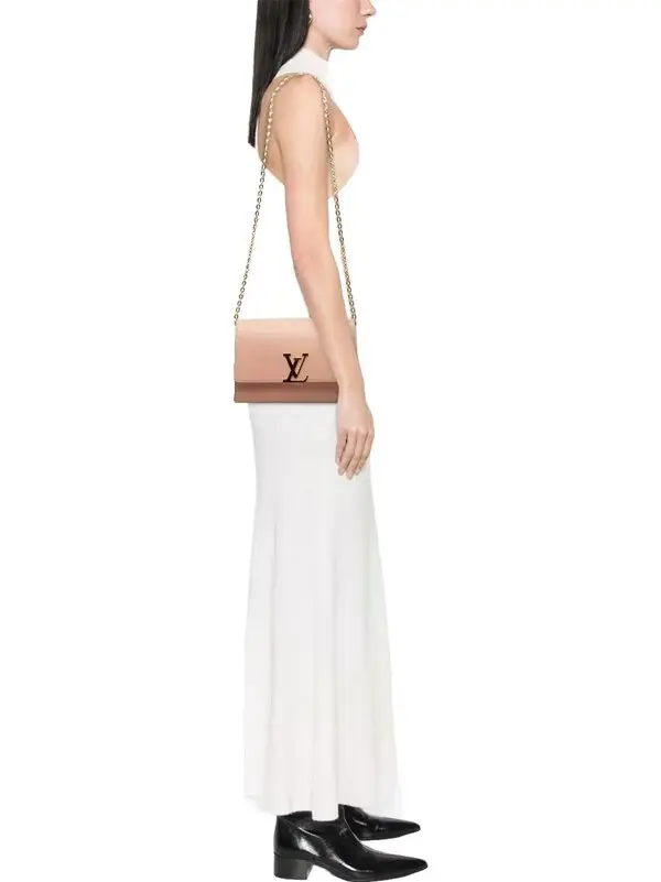 LOUIS VUITTON 2017 Louise Chain Gm Shoulder Bag - Neutrals
