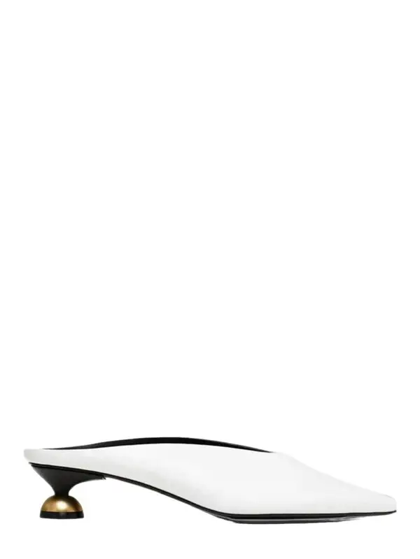 VANDA NOVAK Tracy Pointed-toe Pumps - White