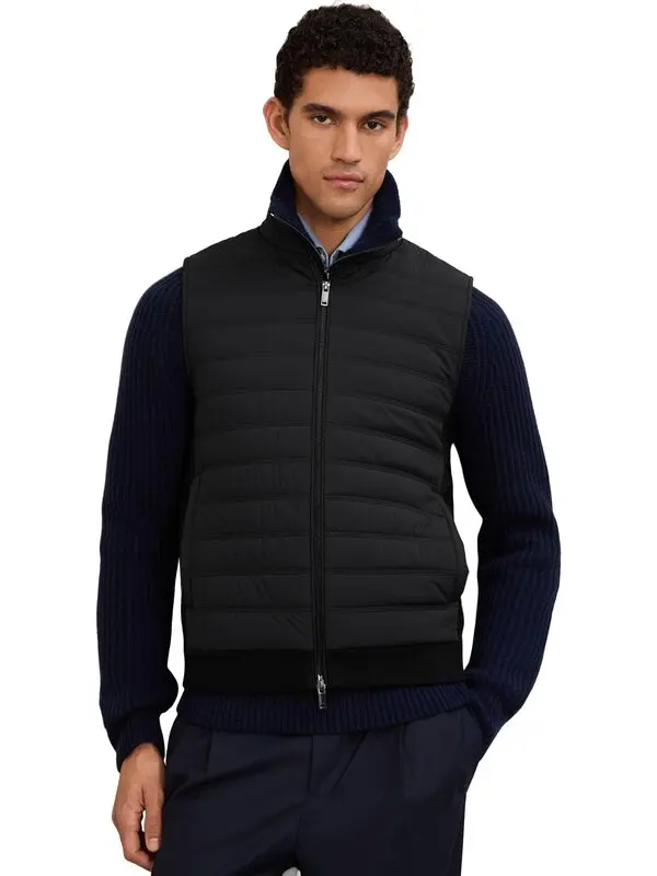 REISS Quilted Knit Funnel Neck Gilet - Black
