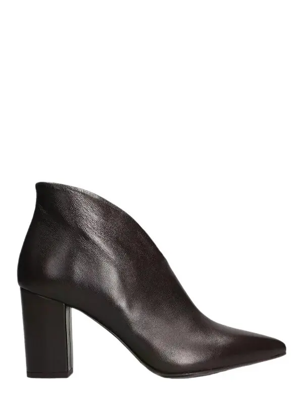 THE SELLER Pointed-toe V-cut Leather Ankle Boots - Brown