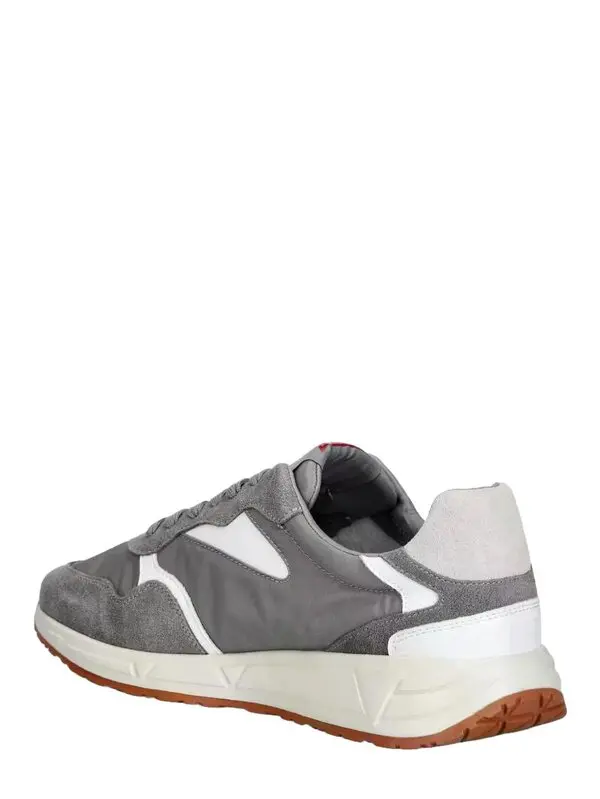 Guess Aria Logo-print Low-top Sneakers - Grey