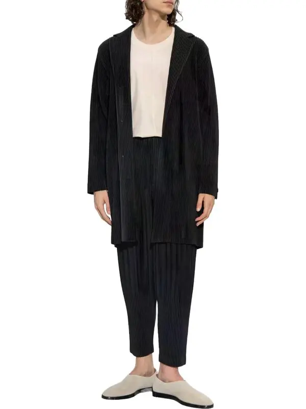 Issey Miyake Pleated Coat With Notched Lapels - Black