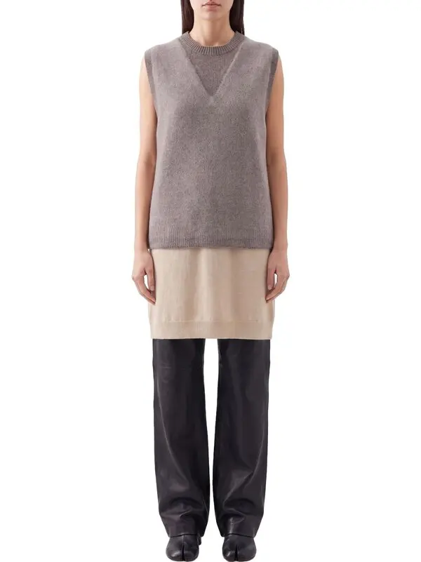 MAISON MARGIELA Sleeveless Crewneck Knit Vest In Pure Virgin Wool - Brown