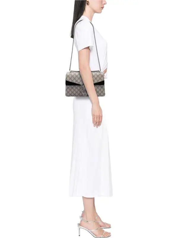 Gucci 2016-2026 Medium Gg Supreme Dionysus Shoulder Bag - Neutrals