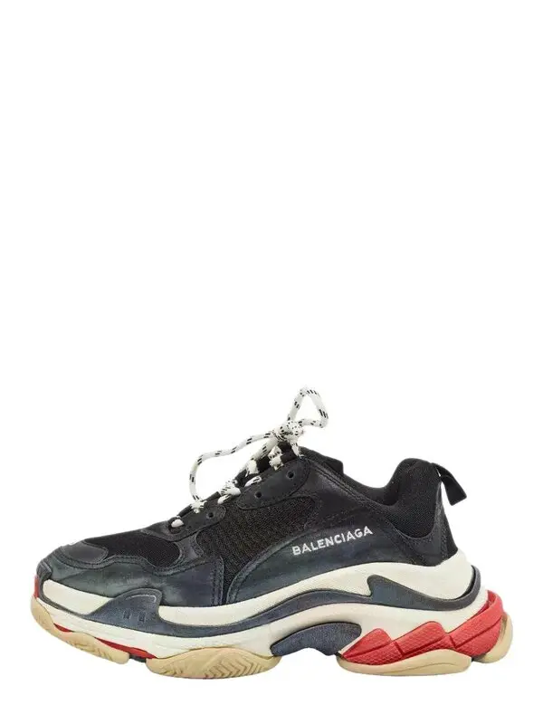 Balenciaga Triple S Low-top Sneakers - Black