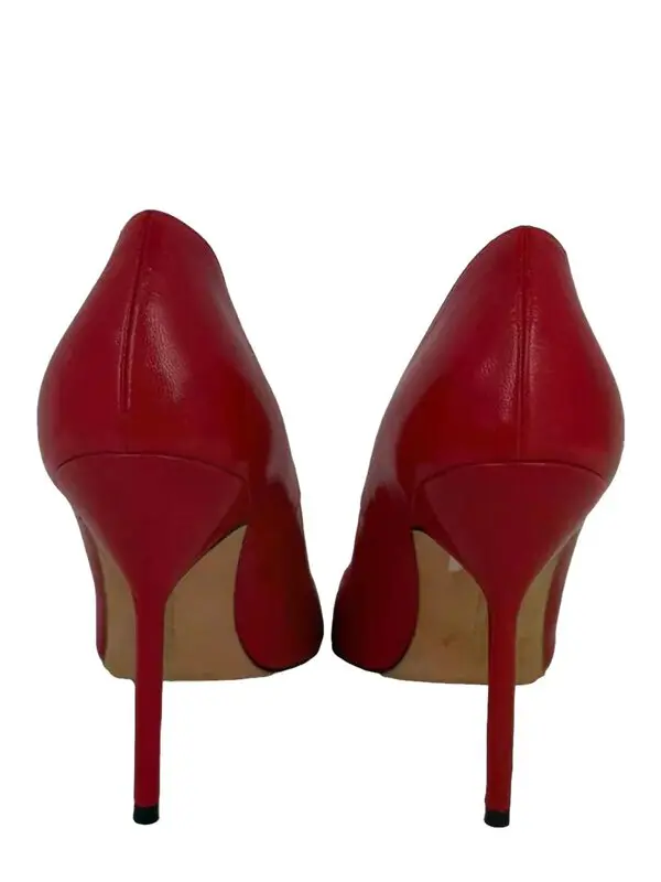 Manolo Blahnik Leather Pointed-toe Stiletto Pumps - Red