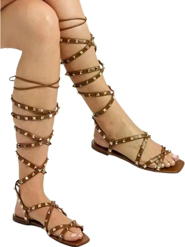 Valentino Garavani Rockstud Strappy Sandals - Brown