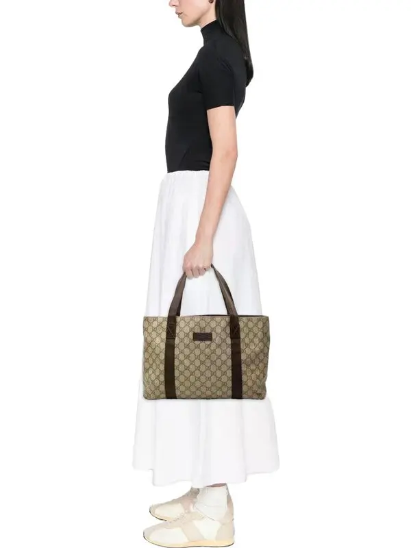 Gucci Gg Supreme Tote Bag - Neutrals