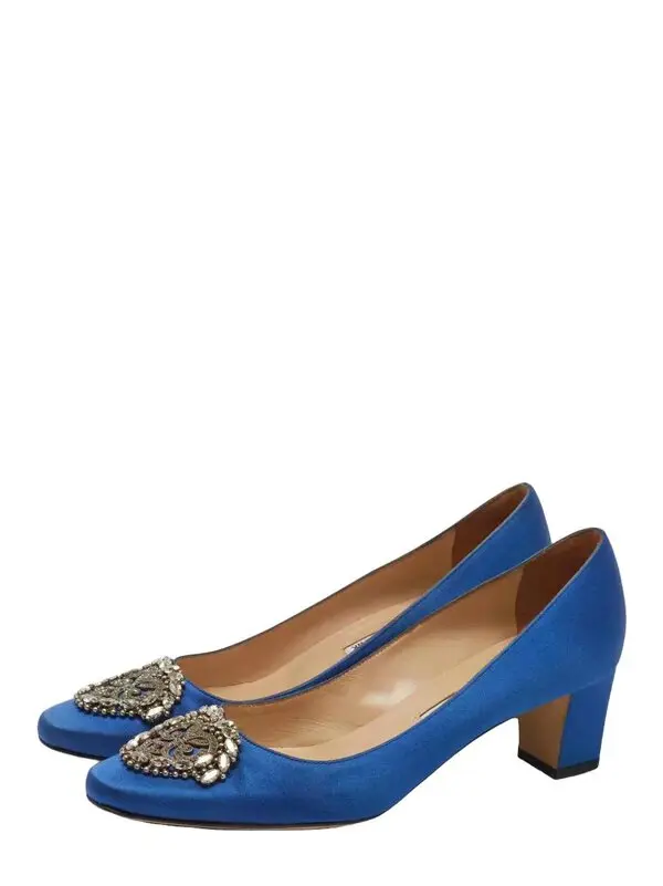 Manolo Blahnik Okkato Crystal-embellished Pumps - Blue