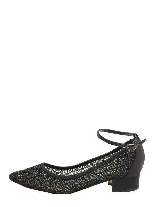 Manolo Blahnik Lace Block Heel Pumps - Black