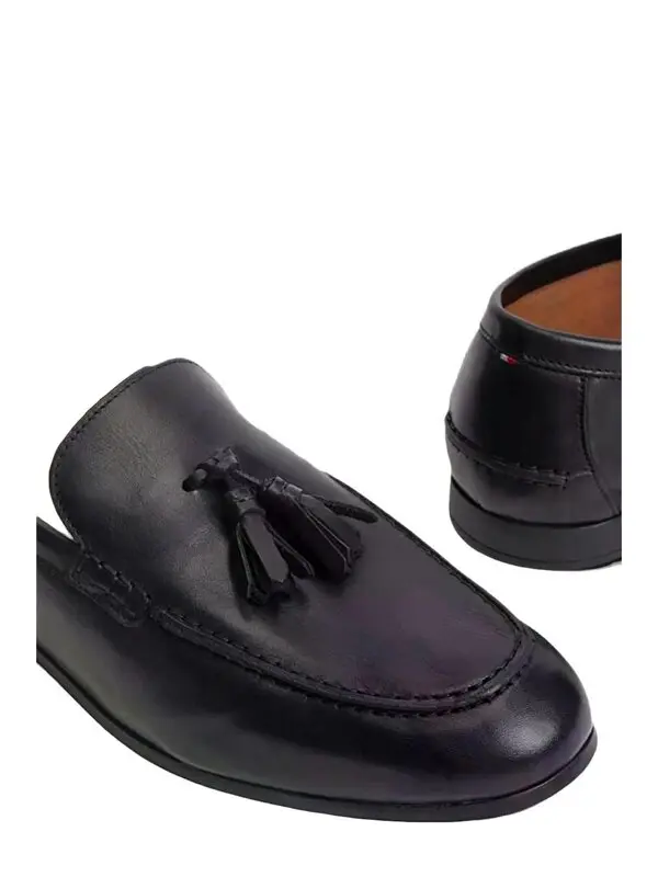 Tommy Hilfiger Leather Loafers With Tassel Detail - Black