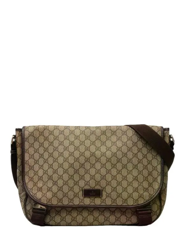 Gucci Gg Supreme Messenger Bag - Neutrals