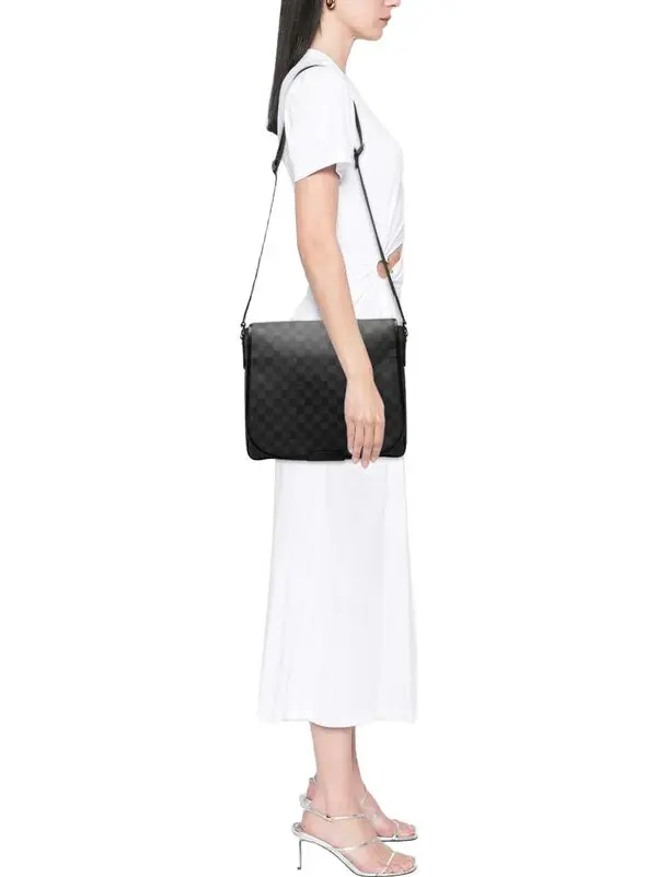 LOUIS VUITTON Damier Graphite Daniel Mm Crossbody Bag - Black