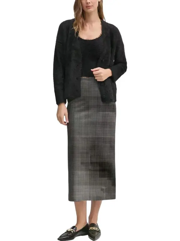 Sisley V-neck Cardigan - Black