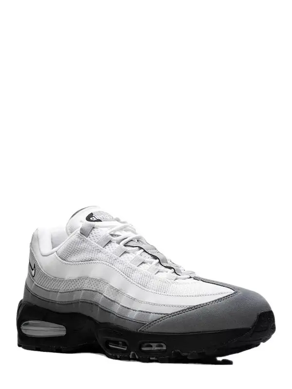 Nike Air Max 95 Round-toe Low-top Sneakers - White