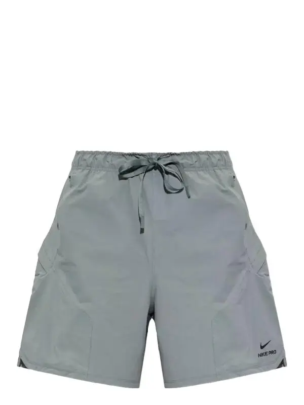 Nike Pro Ripstop Shorts With Drawstring Waist And Zip Pockets - Grey
