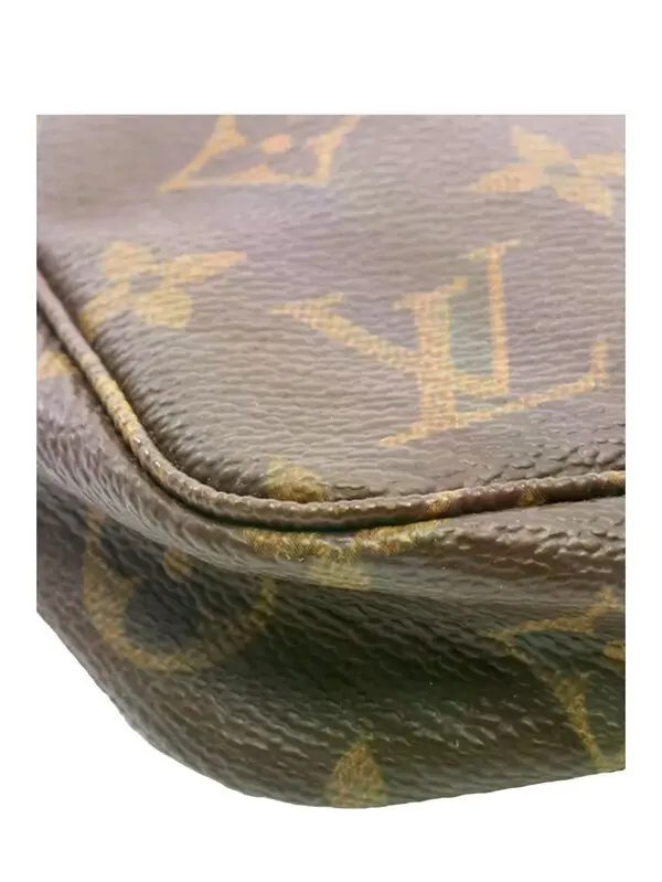 LOUIS VUITTON Monogram Pochette Accessoires Shoulder Bag - Brown