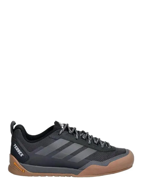 Adidas Skychaser Solo 3 Sneakers - Black