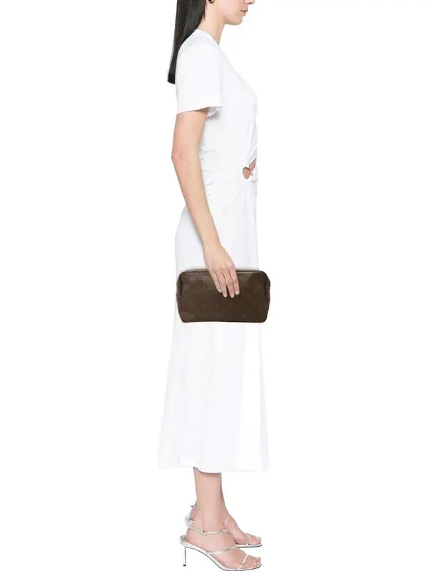 LOUIS VUITTON Monogram Canvas Trousse Toilette 28 Clutch - Brown