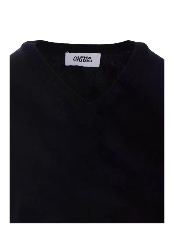 Alpha Studio Fine Knit V-neck Sweater - Blue