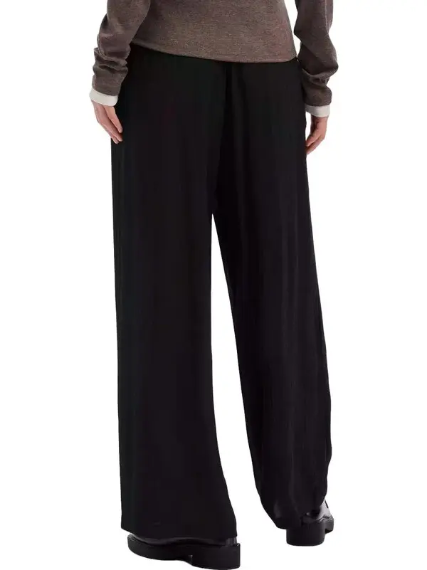 TOUT A COUP Pleated Palazzo Pants - Black