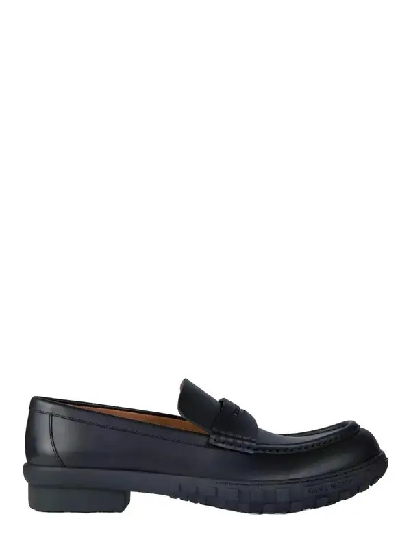 Givenchy Echo Loafers In Leather - Black