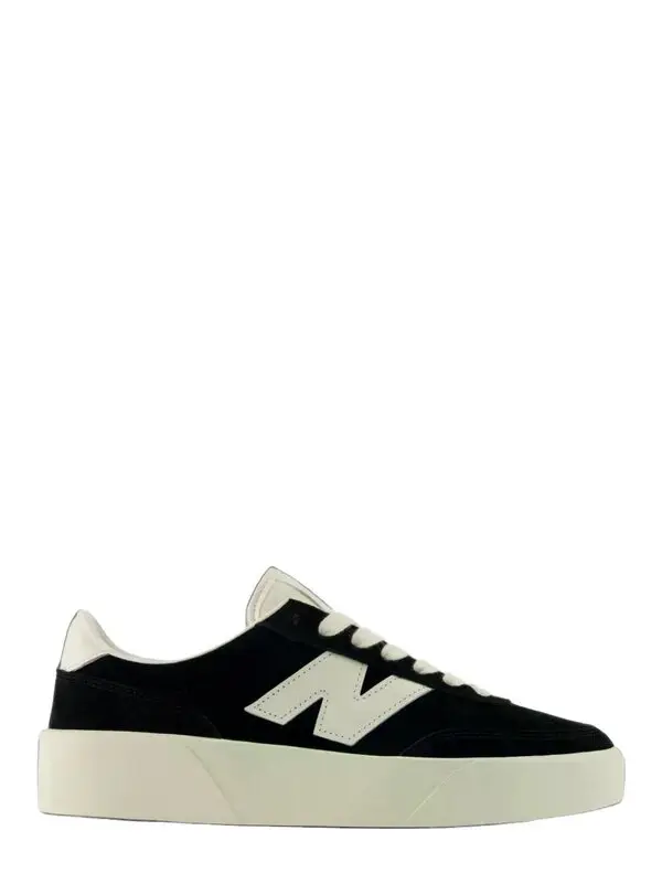 NEW BALANCE 750 Sneakers - Black
