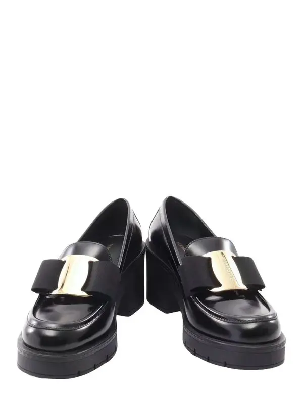 FERRAGAMO 2010s Vara Ribbon Loafers - Black